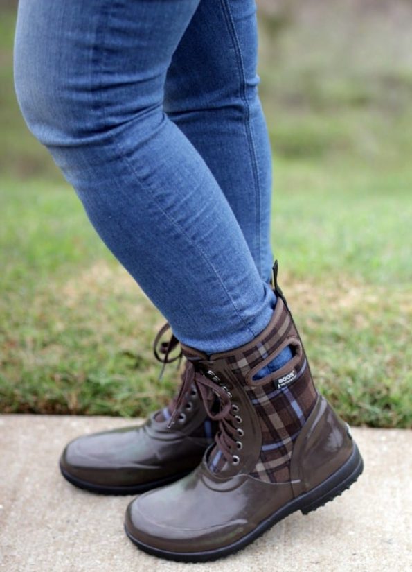 A Functional, Yet Stylish Bogs Boots Outfit | Mom Fabulous