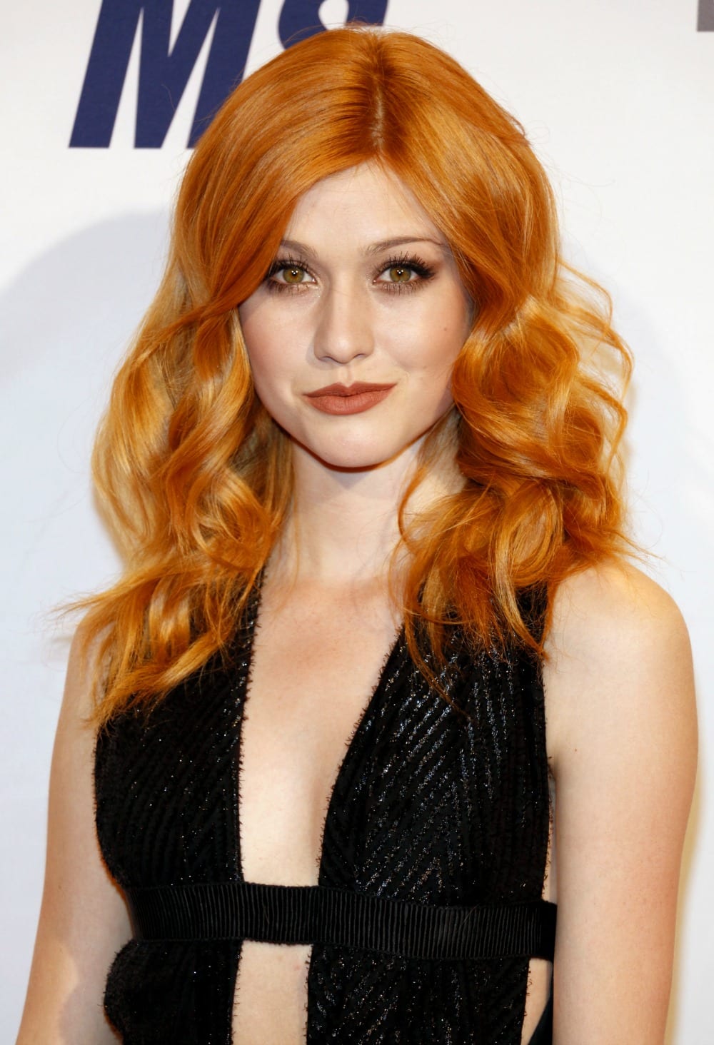 How To Curl Your Hair With A Wand Mom Fabulous